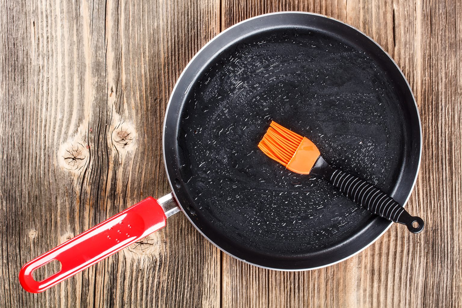 Smoking Points of Cooking Oil & Why They Matter - Cater Oils